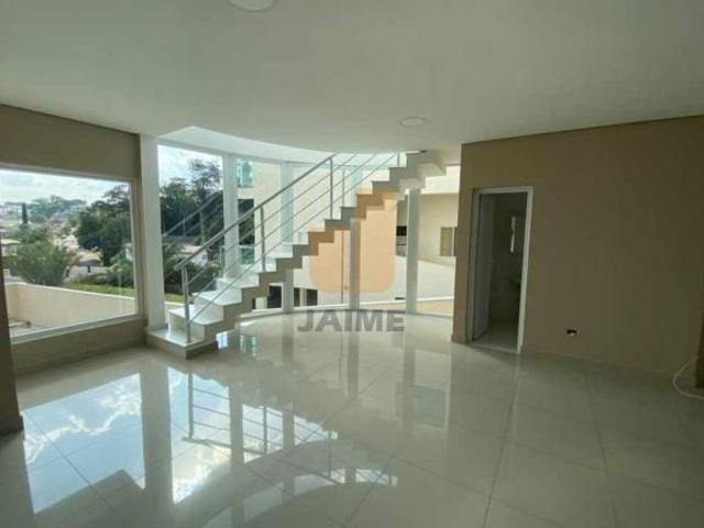 Sobrado em Condominio Fechado em Carapicuiba