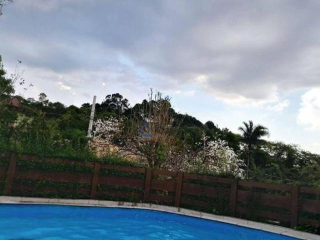 SOBRADO EM CONDOMÍNIO FECHADO NA GRANJA VIANA