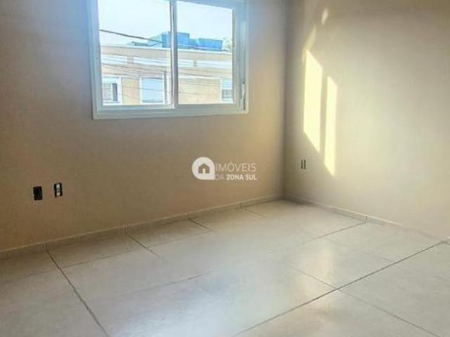 Sobrado em Condomínio Fechado na Restinga