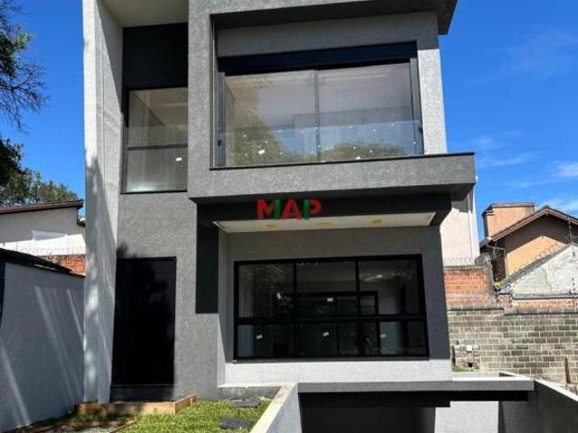 Sobrado em condomínio fechado São Braz
