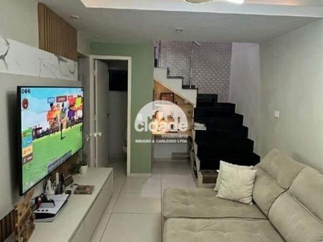 Sobrado em condomínio fechado, semimobiliado, com 3 quartos, 1 vaga de garagem, no bairro Parque Ver