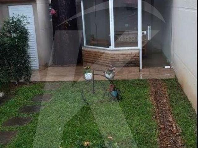 Sobrado em condomínio Horto Florestal, 3 dormitórios 1 suítes e 3 vagas de garagem