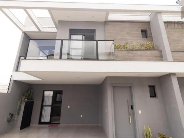 Sobrado em condominio no bairro Boqueirão, com 143 m²