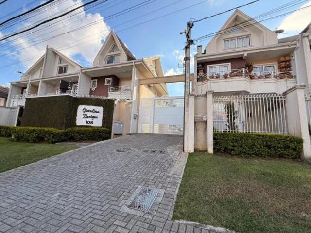 Sobrado em Condomínio no Bairro Santo Inácio com 205m², 4 dormitór