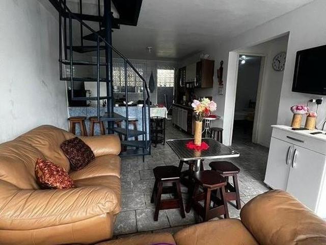 Sobrado em Condomínio no Balneário Grajaú
