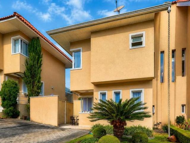 Sobrado em condominio no Barreirinha