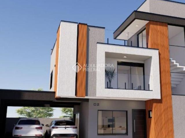 Sobrado em condominio no Hauer