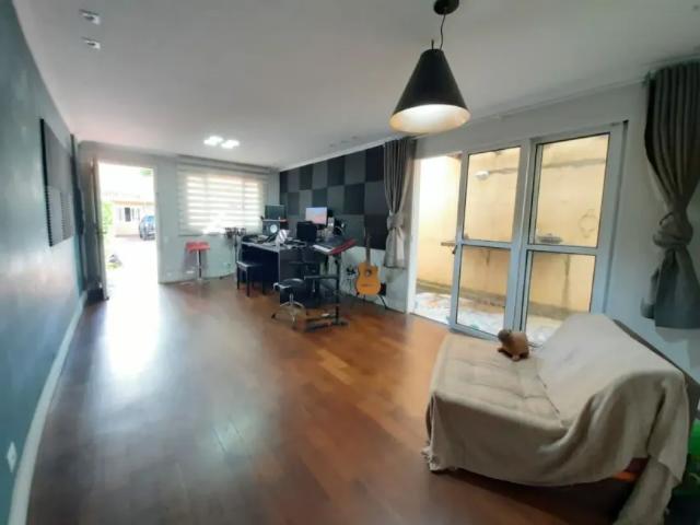Sobrado em Condomínio no Jardim Monte Alegre, 130m², 3 Quartos e 2 Vagas FL43