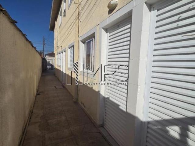 Sobrado em Condomínio no Parque das Américas com 2 Quartos e Garagem
