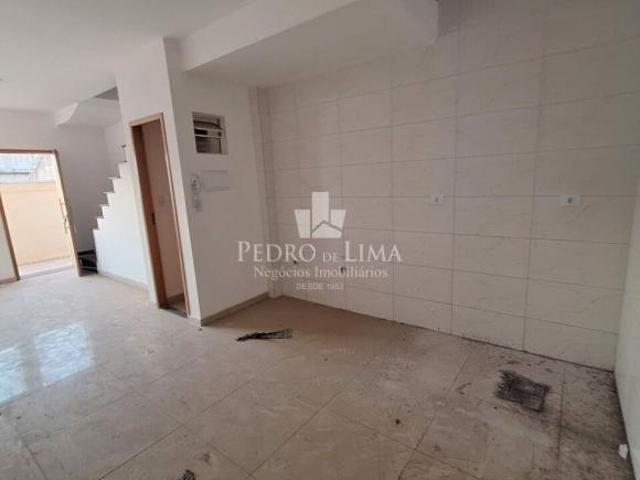 Sobrado em condomínio na região da Penha