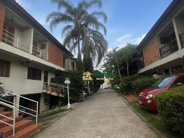 Sobrado em Condomínio na Vila Augusta