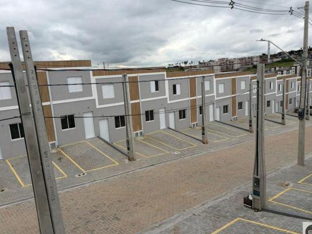 Sobrado em Condomínio na zona leste de SJCampos