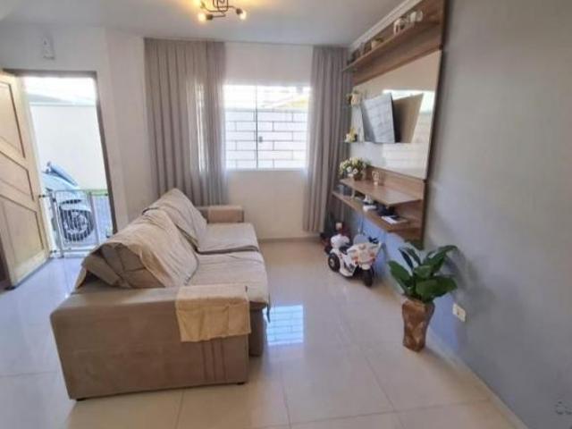 Sobrado em condomínio, Semi mobiliado 03 quartos c/suíte, closet, no Uberaba em Curitiba PR