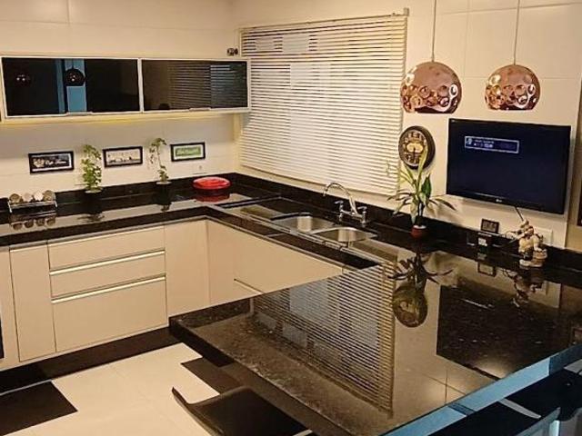 Sobrado em Condominio, Semi mobiliado