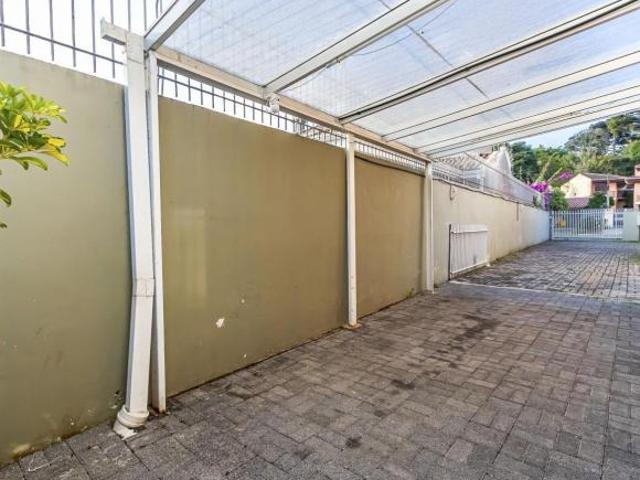 Sobrado em Condomínio para Venda em Curitiba, Boa Vista, 4 dormitórios, 1 suíte, 3 banheiros, 2 vaga