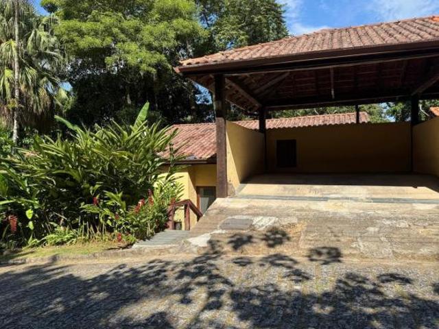 Sobrado em Condomínio para Venda em São Sebastião, Guaecá, 3 dormitórios, 1 suíte, 2 banheiros, 3 va