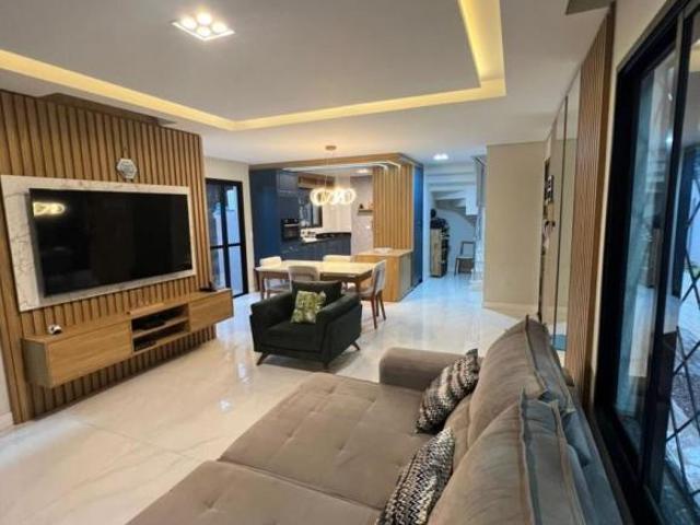 Sobrado em condominio para venda Portão
