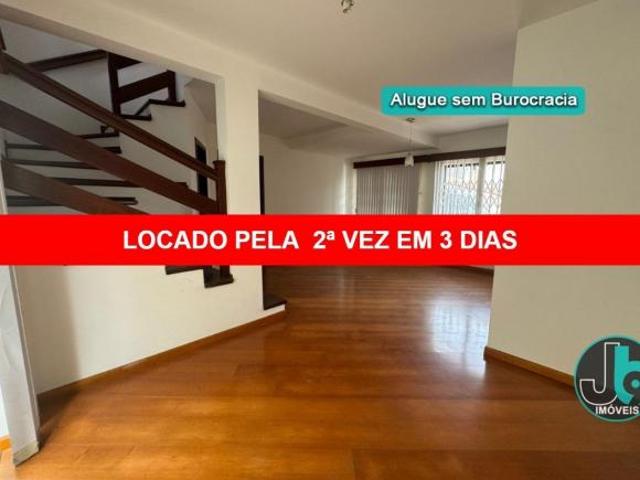 Sobrado em Condomínio para Alugar no Bairro Uberaba 130m² com 3 quartos, 1 suíte, churrasqueira e 3
