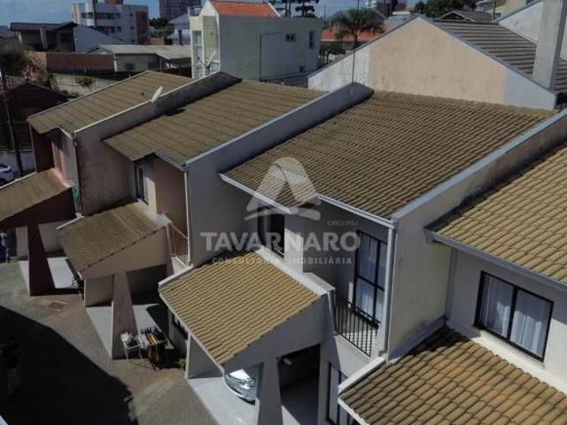 Sobrado em condomínio perto do Colégio Marista
