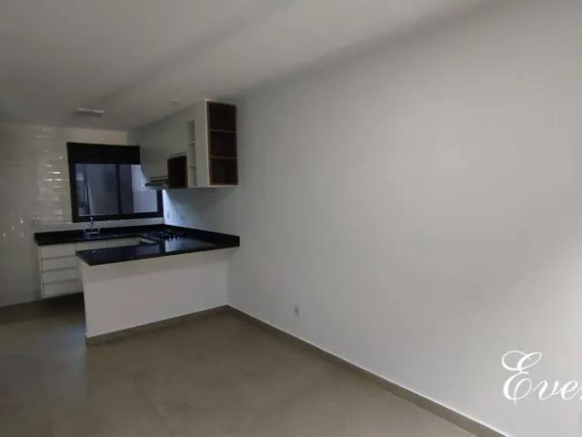 Sobrado em condomínio p/locação c/90 m² 2 quartos 1 vaga vila ipojuca