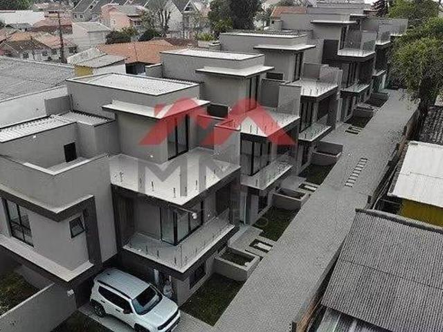 SOBRADO EM CONDOMÍNIO PRONTO!