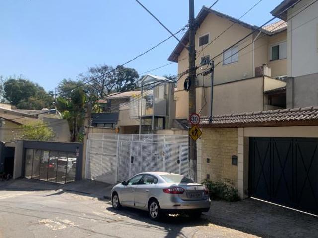 Sobrado em condomínio próximo metrô Butantã 3 dorms suite 4 vagas lindo