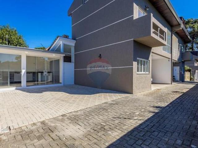 Sobrado em Condomínio Reservado | 210m², 3 Dormitórios 1 suíte e Espaço Gourmet