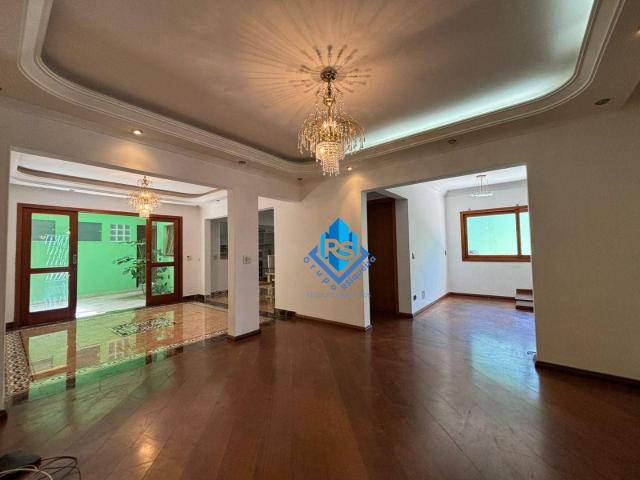 Sobrado em Conjunto Habitacional Franchini, São Bernardo do Campo/SP de 381m² 3 quartos para locação R$ 5.500,00/mes