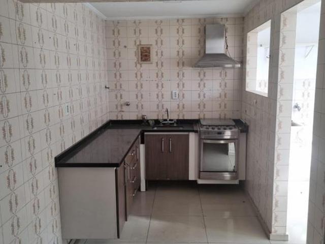 Sobrado em Conjunto Residencial Ingai, São Paulo/SP de 112m² 3 quartos à venda por R$ 650.000,00