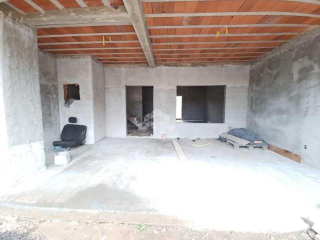 Sobrado em construção com 175m² área construída 3 dormitórios 1 suíte 2 vagas, Mont Serat