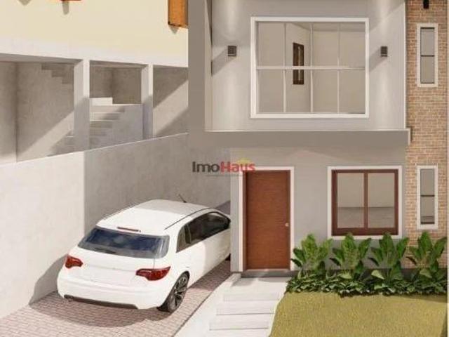 Sobrado em Construção com 2 dormitórios no Bairro Figueiras