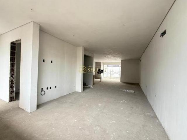 Sobrado em Construção com Churrasqueira e Sacada em Canoas Igara