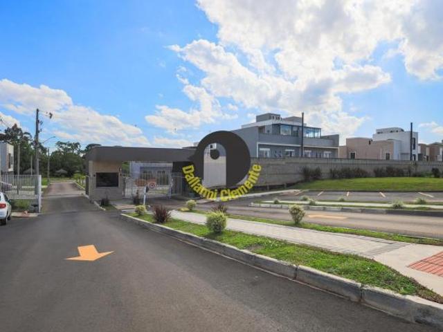 Sobrado em Costeira, São José dos Pinhais/PR de 143m² 3 quartos à venda por R$ 929.000,00