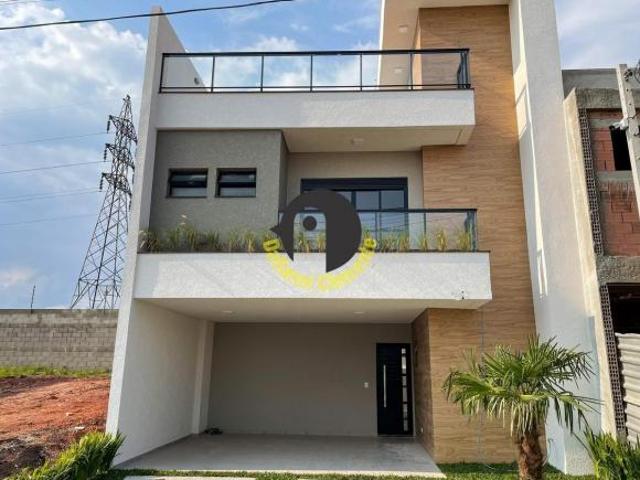 Sobrado em Costeira, São José dos Pinhais/PR de 201m² 3 quartos à venda por R$ 849.000,00