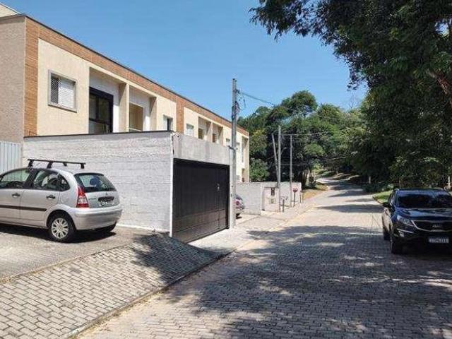 Sobrado em Cotia 3 dormitórios 2 vagas