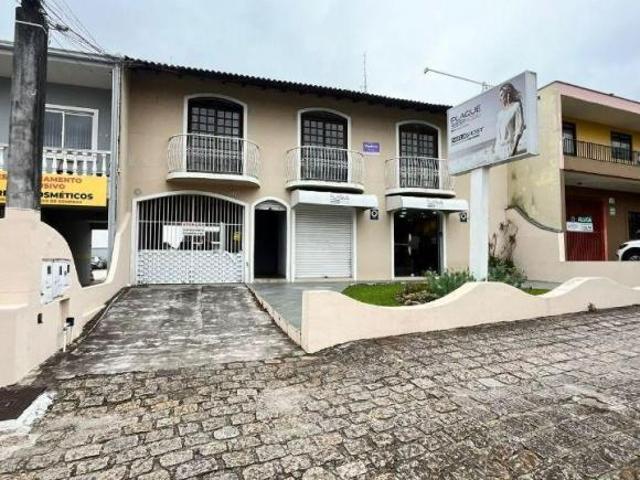 Sobrado em Cristo Rei, Curitiba/PR de 500m² 7 quartos à venda por R$ 2.500.000,00