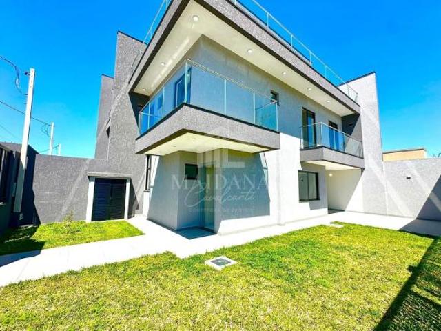 Sobrado em Cruzeiro, São José dos Pinhais/PR de 144m² 3 quartos à venda por R$ 1.298.000,00