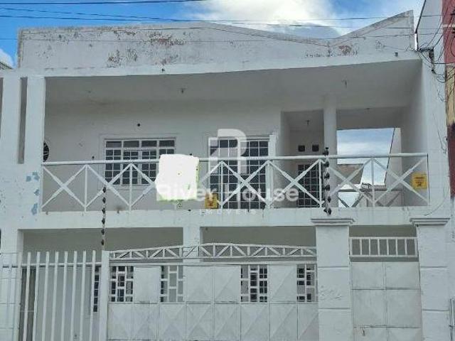 Sobrado em Dom Aquino, Cuiabá/MT de 422m² 5 quartos à venda por R$ 499.000,00