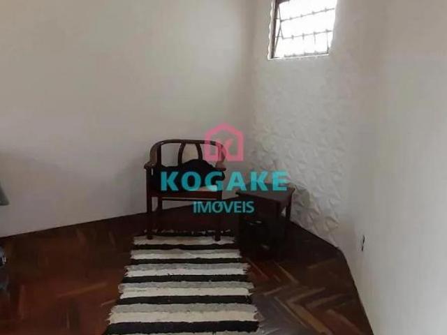 Sobrado em Eugênio de Mello, São José dos Campos/SP de 245m² 6 quartos à venda por R$ 900.000,00