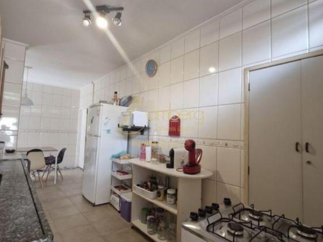 Sobrado em excelente localização na Chacara Santo Antônio