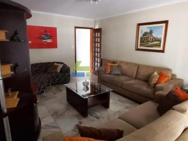 Sobrado em excelente localização