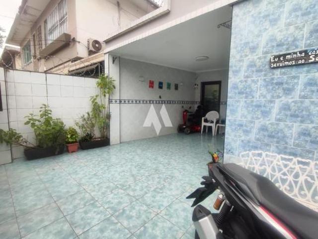 Sobrado em Encruzilhada, Santos/SP de 113m² 3 quartos à venda por R$ 849.900,00