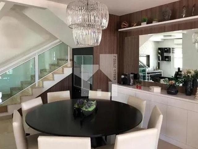 Sobrado em Engordadouro, Jundiaí/SP de 234m² 3 quartos à venda por R$ 2.350.000,00