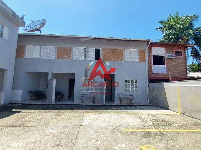 Sobrado em Enseada, Ubatuba/SP de 20800m² 7 quartos à venda por R$ 1.271.900,00
