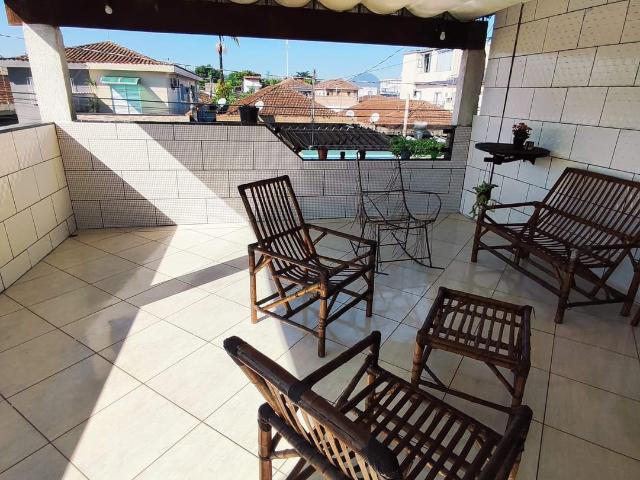 Sobrado em Esplanada dos Barreiros, São Vicente/SP de 190m² 4 quartos à venda por R$ 429.900,00