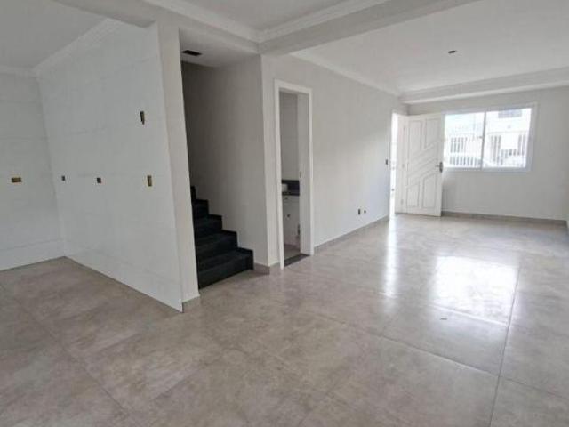 Sobrado em Fazendinha, Curitiba/PR de 120m² 3 quartos à venda por R$ 680.000,00