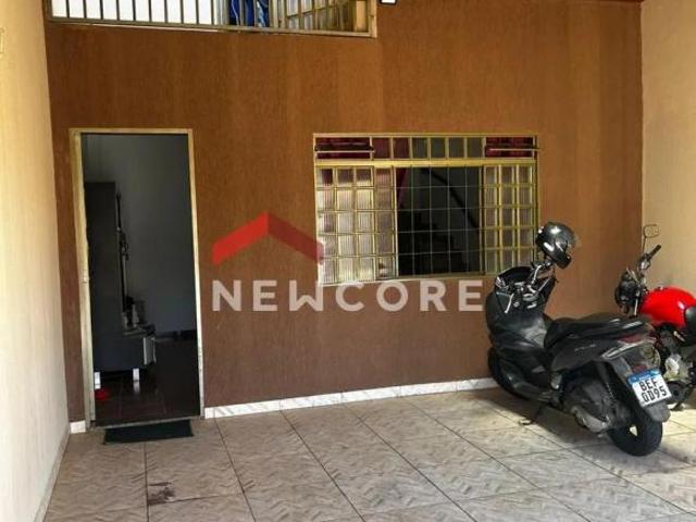Sobrado em Francisco Cassápula Jardim dos Estados Londrina/PR