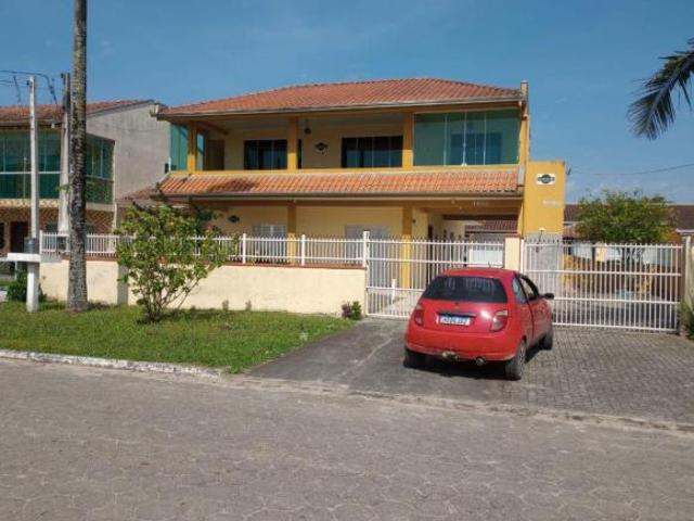 Sobrado em Guaratuba, balneário de Coroados, com 6 dormitórios e piscina preço sensacional !
