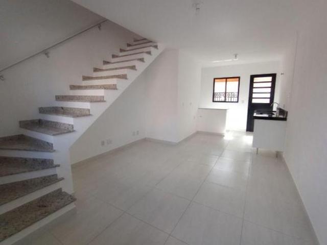 Sobrado em Granja Viana, Cotia/SP de 144m² 3 quartos à venda por R$ 500.000,00