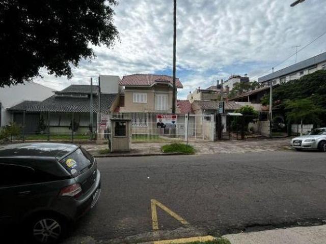 Sobrado em Higienópolis, Porto Alegre/RS de 377m² 3 quartos à venda por R$ 1.100.000,00